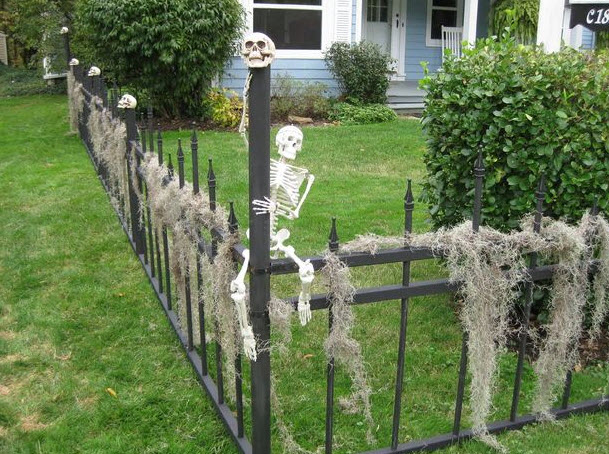 Halloween Gate and Fence Designs Your Home Needs This Year! - Fencemakers